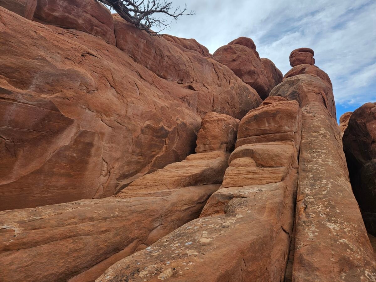 Krill and Lomatium Canyons, Arches NP, Utah – Girl on a rope
