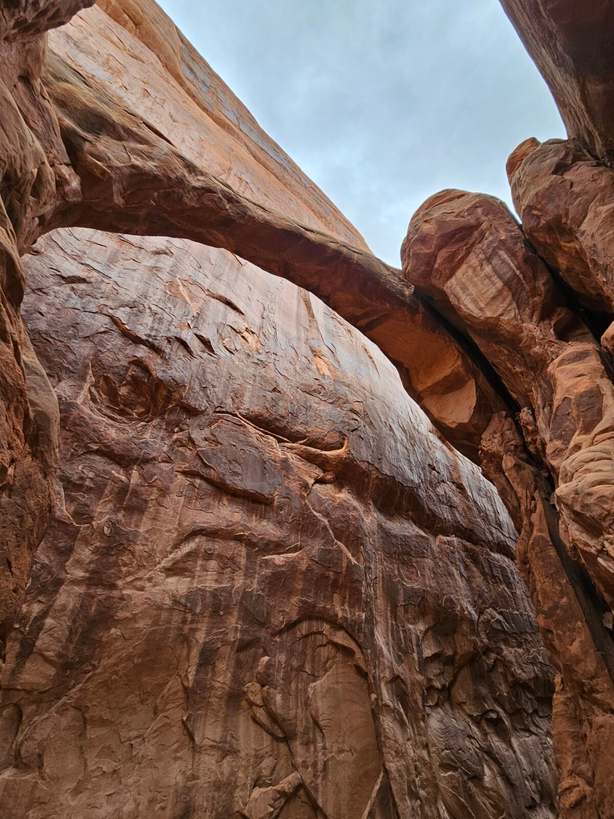 Krill and Lomatium Canyons, Arches NP, Utah – Girl on a rope