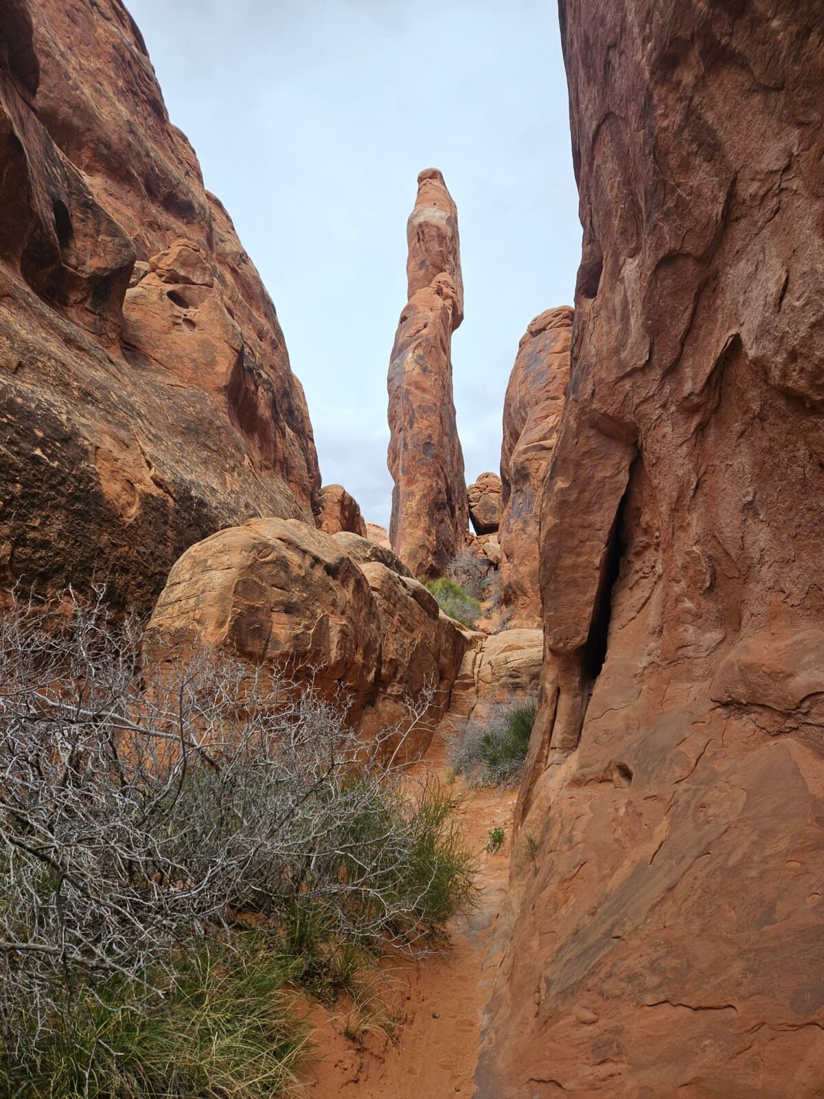 Krill and Lomatium Canyons, Arches NP, Utah – Girl on a rope